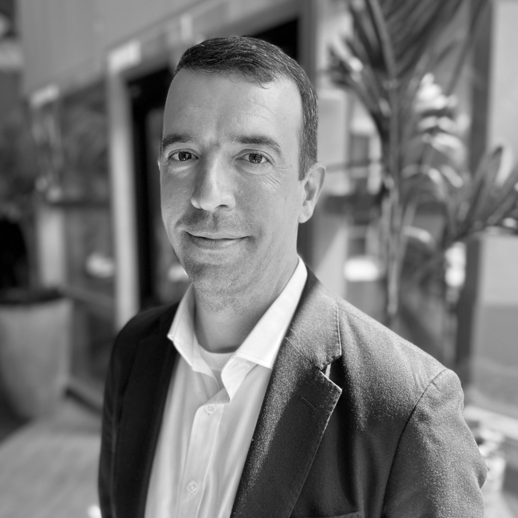 Winning the Battle for Top Producers: Technology Strategies for Chief ...